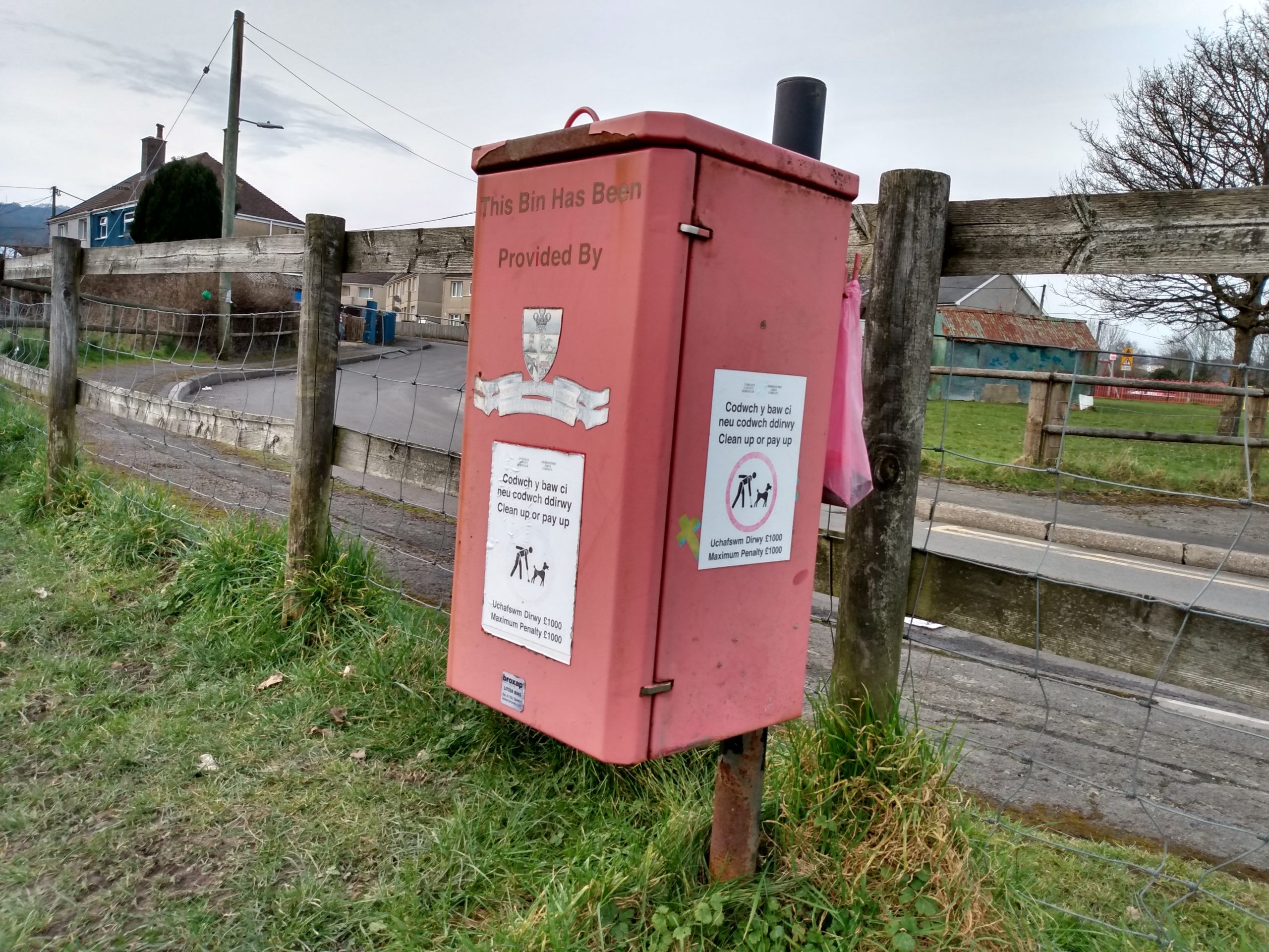 New play areas added to Torfaen’s dog exclusion zones - Herald.Wales