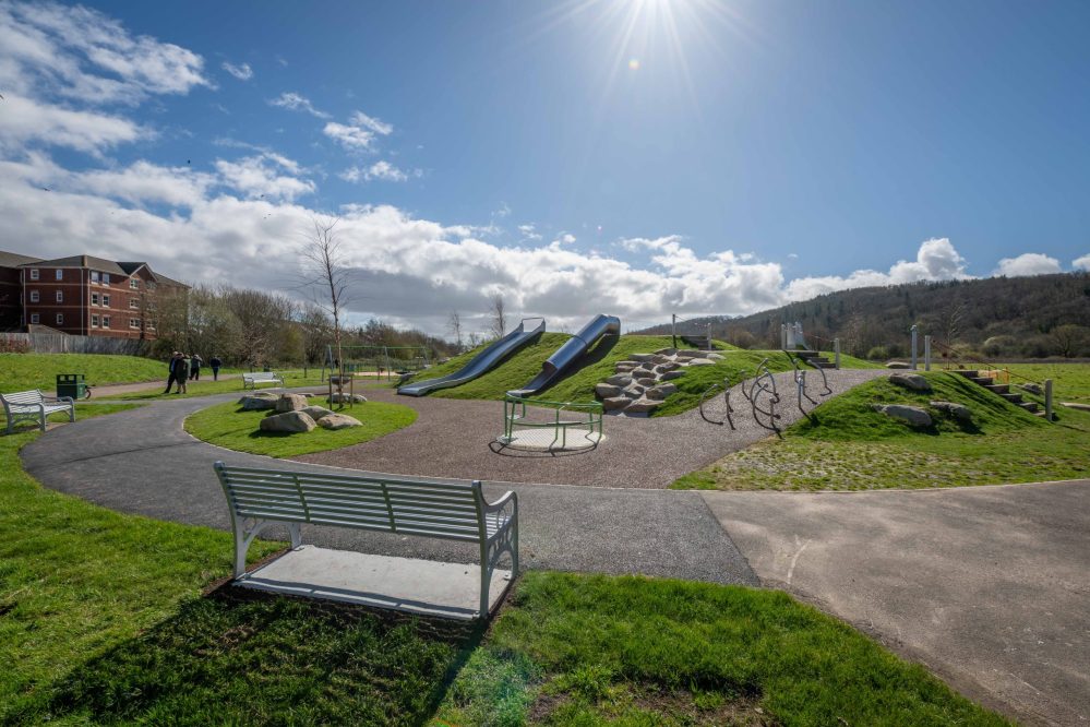 New ‘natural’ play area at Sanatorium Park officially opened - Herald.Wales