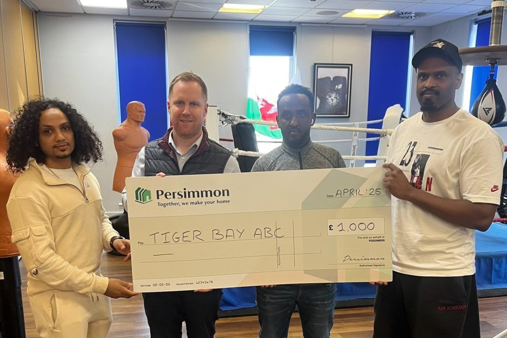 Housebuilder hand-in-glove with Cardiff boxing club - Herald.Wales