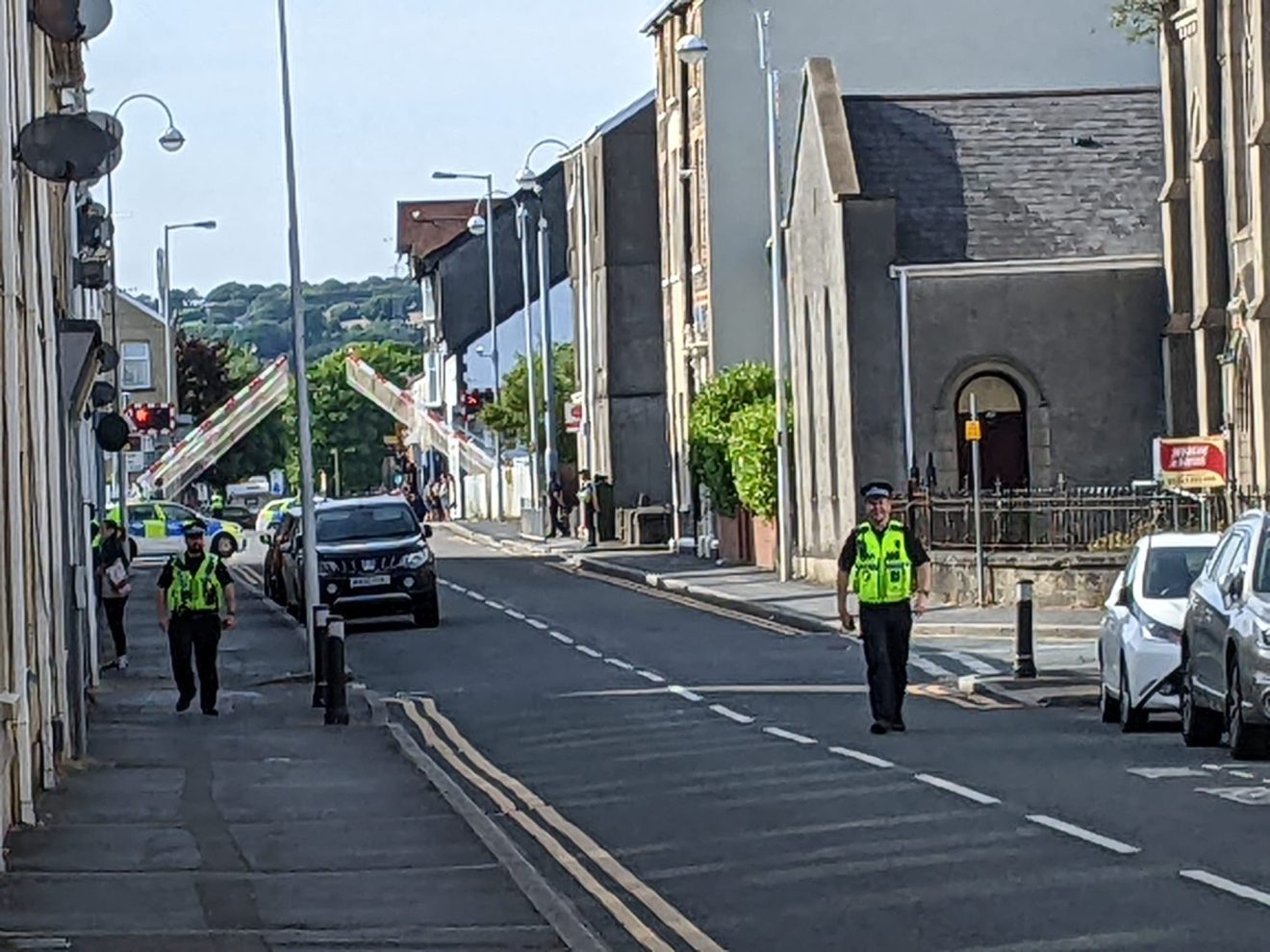 Police thank Llanelli community after bomb incident brought to safe end ...