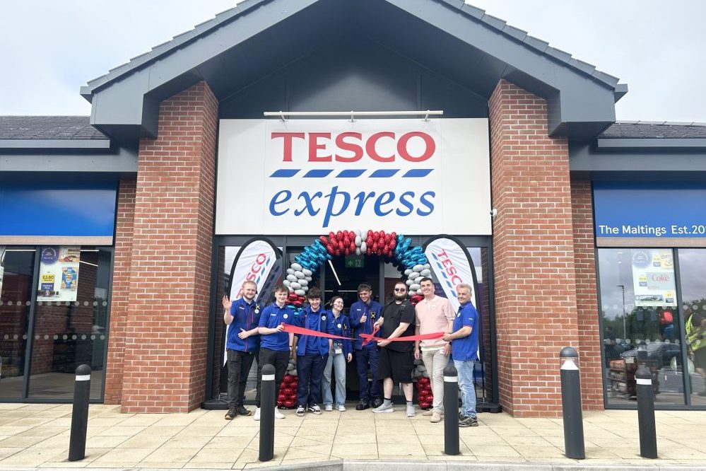 New Tesco Express store in Llantarnam to serve the local Cwmbran ...