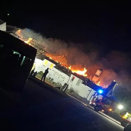Fire rips through Worms Head Hotel in Rhossili - Herald.Wales