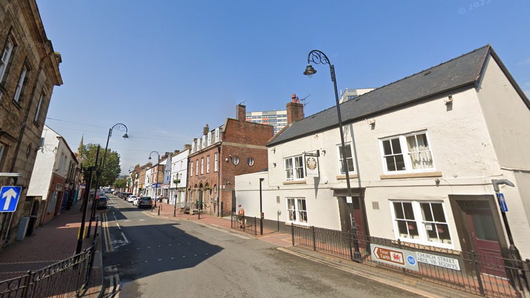 Call to close Flint flats housing serious offenders - Herald.Wales