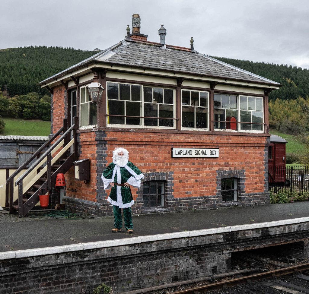 Welsh-language Christmas trains return to Llangollen Railway - Herald.Wales