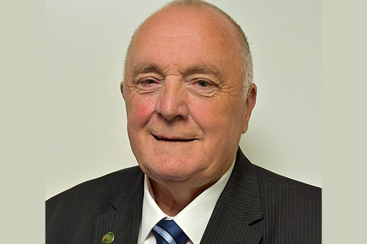 Heartfelt tributes paid to Trefor Lloyd Hughes - Herald.Wales