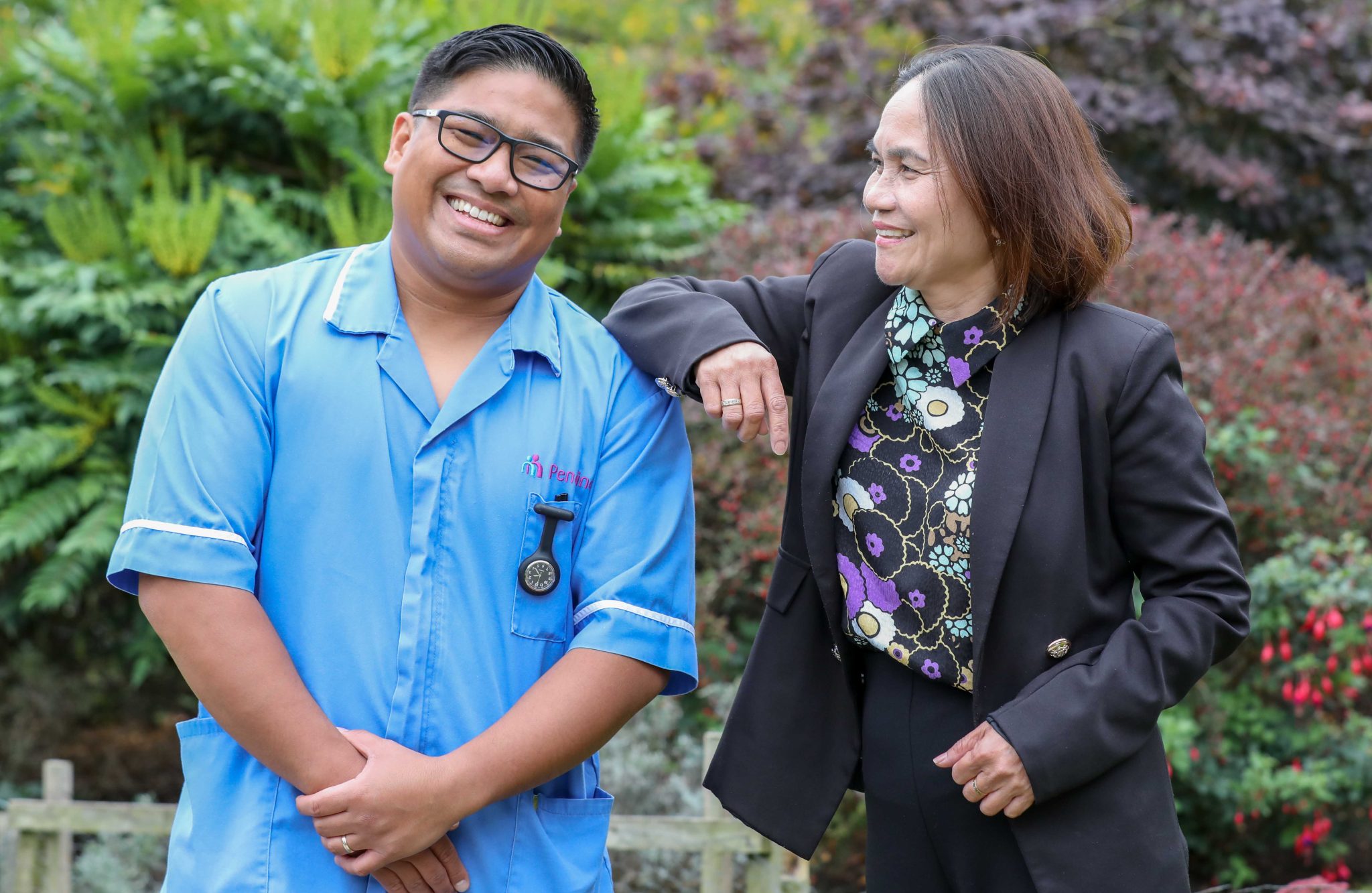 Award-winning Emmanuel brings smiles and songs to Wrexham care home ...