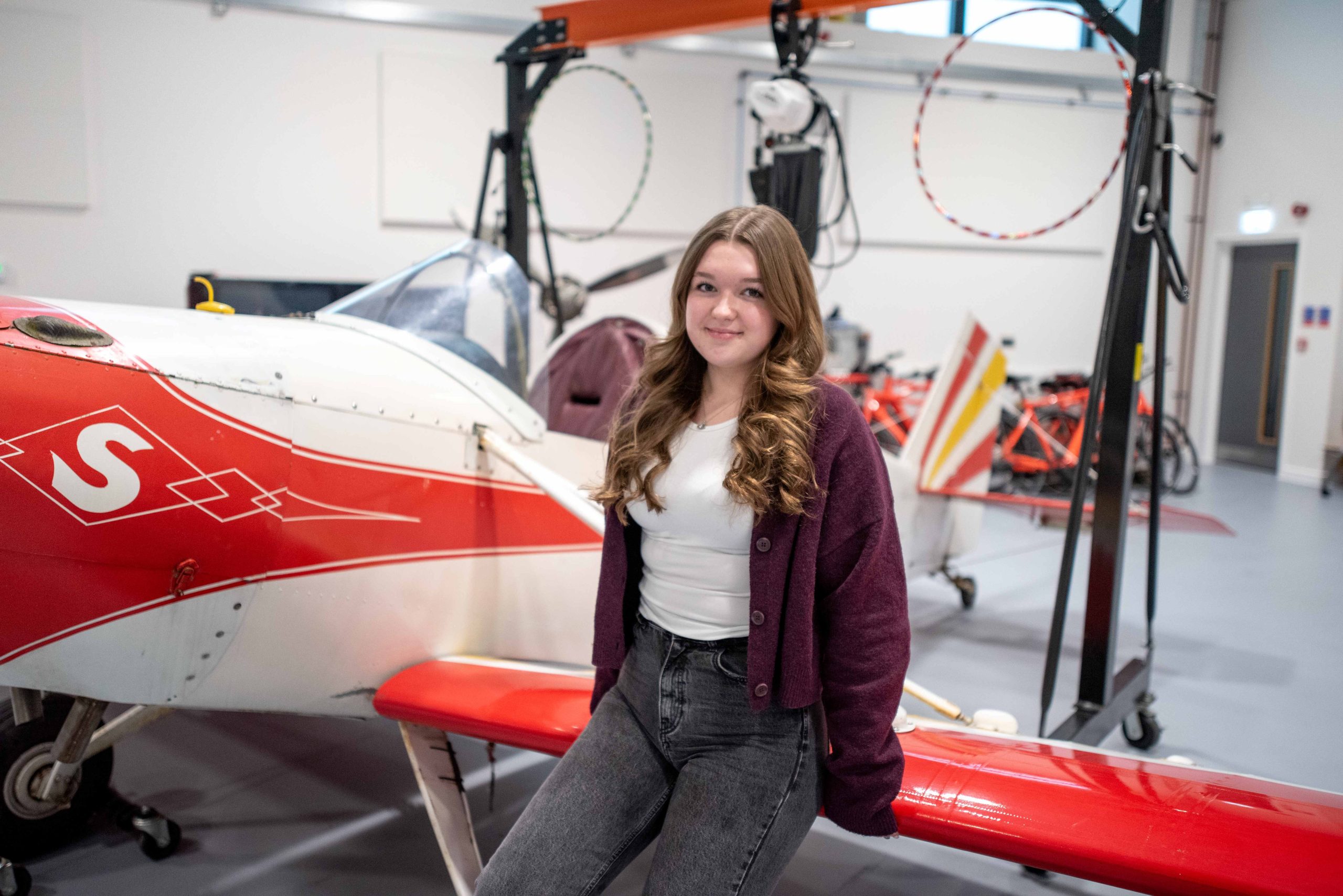 Teenager aiming to become one of UK’s youngest female commercial pilots ...